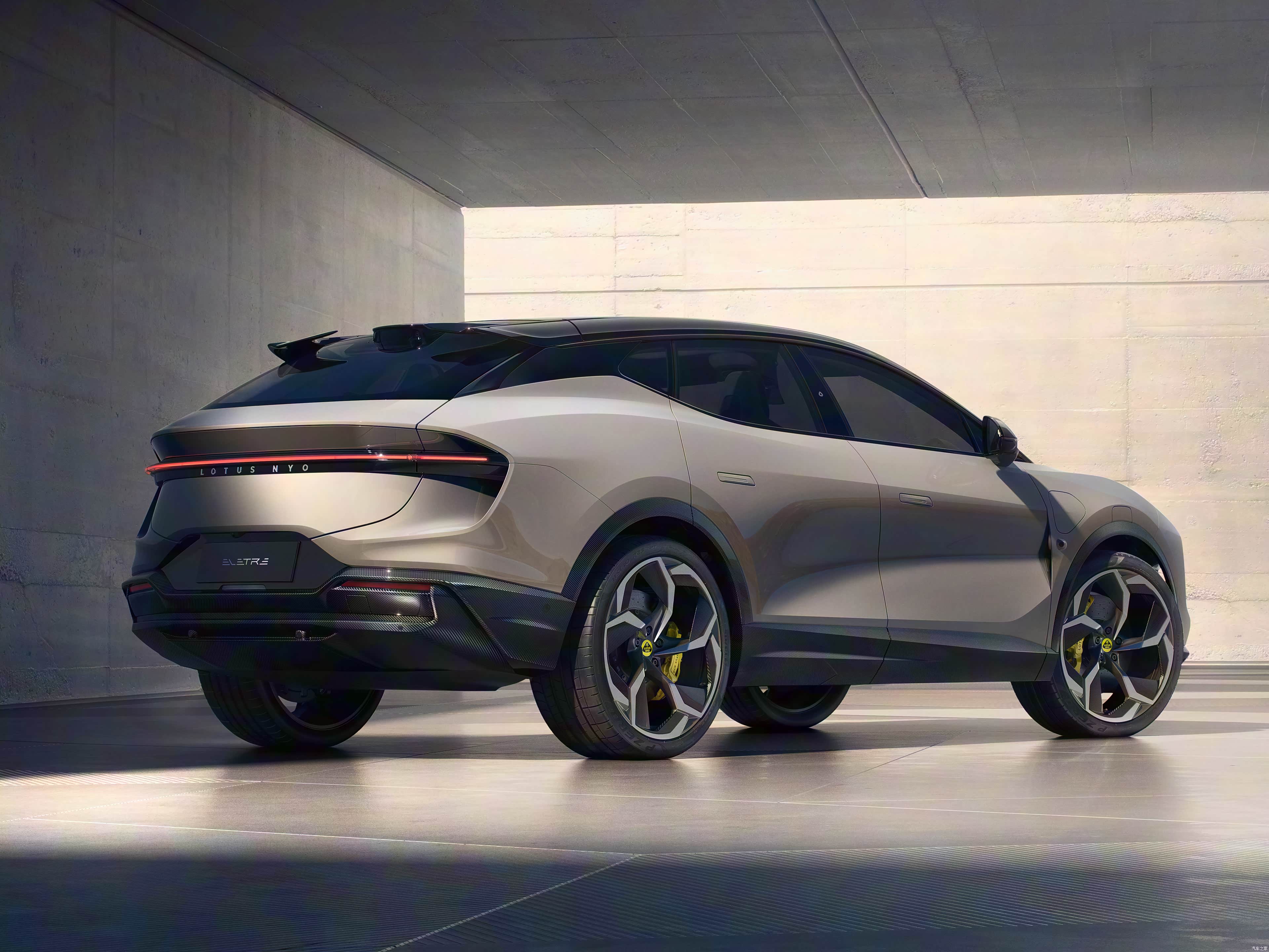 ELETRE 2023款 ELETRE S+ 莲花跑车 2/37张图片大全_汽车官图图库-汽车之家