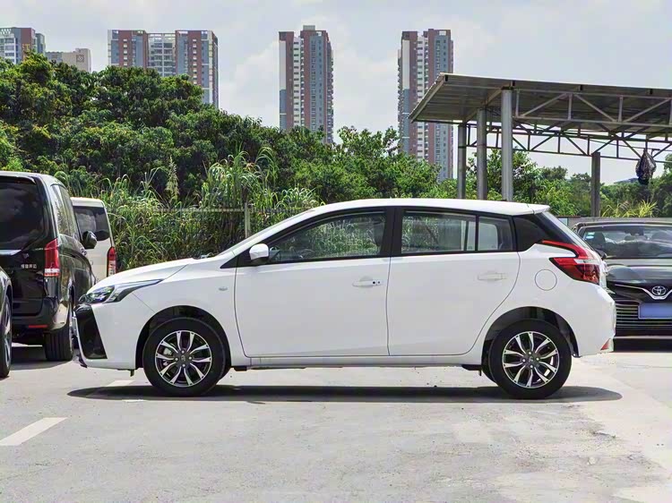 【文章】全面对比：丰田YARiSL致炫、本田飞度和丰田威驰FS_车家号_汽车之家