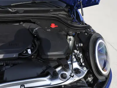 MINI 2025款 2.0T COOPER S 艺术家 MINI 7/446张图片大全_汽车细节图库-汽车之家