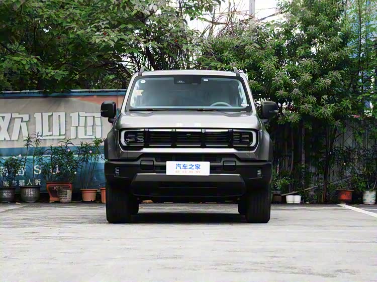2026款北京越野BJ40上市 牵引资质成核心亮点 提供纪念版限量车型_车家号_发现车生活_汽车之家