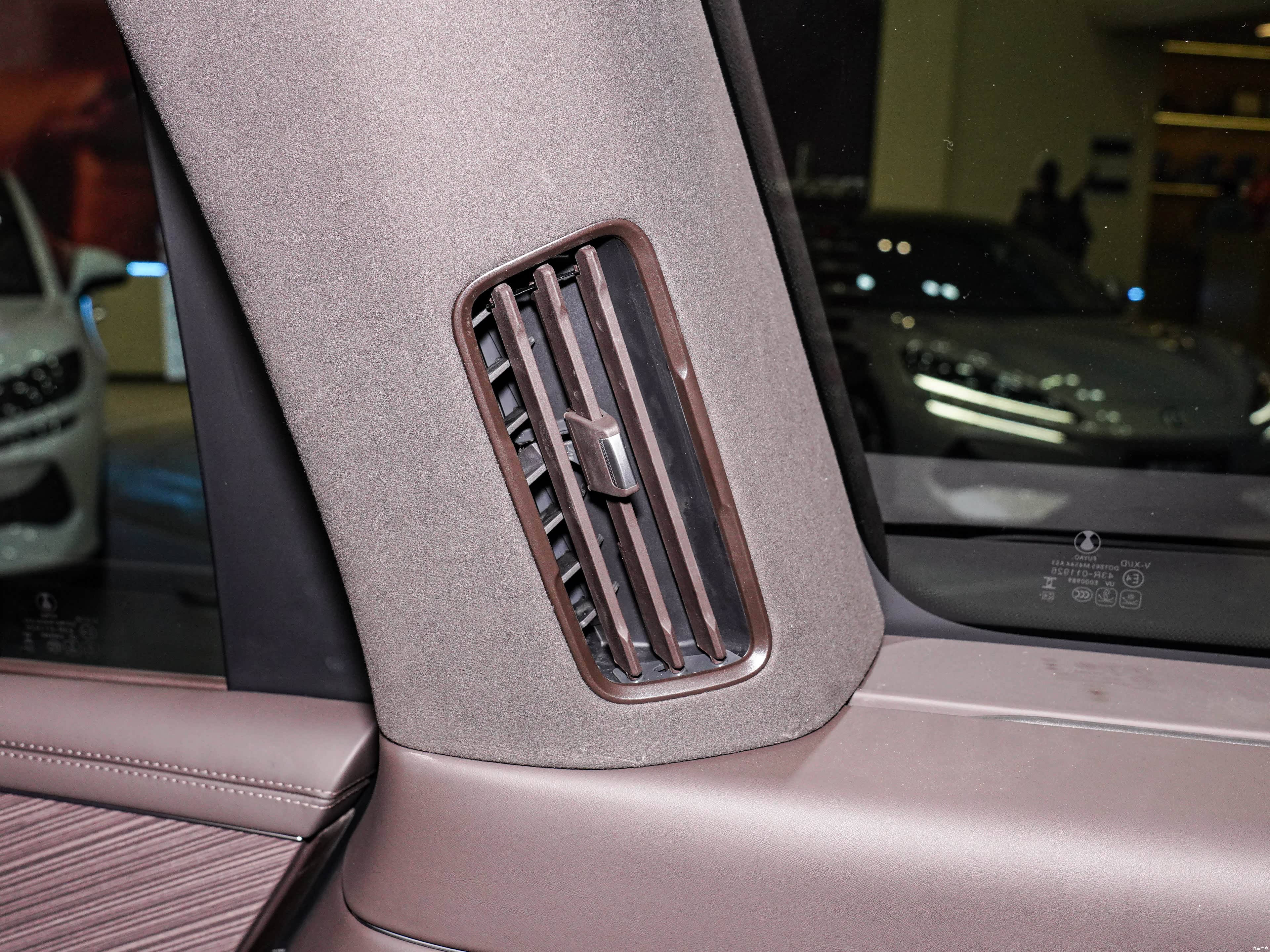 腾势N9 2025款 旗舰型 腾势 292/305张图片大全_汽车座椅图库-汽车之家