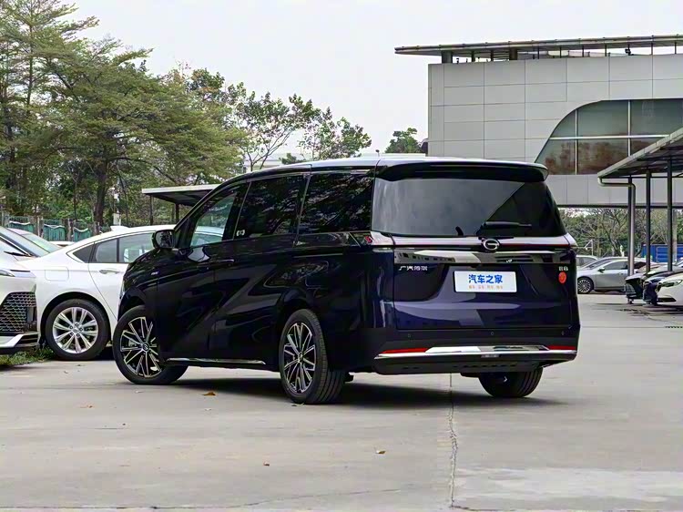 外观细节调整，广汽传祺E8 PHEV龙腾版上市！售23.58万元_车家号_发现车生活_汽车之家