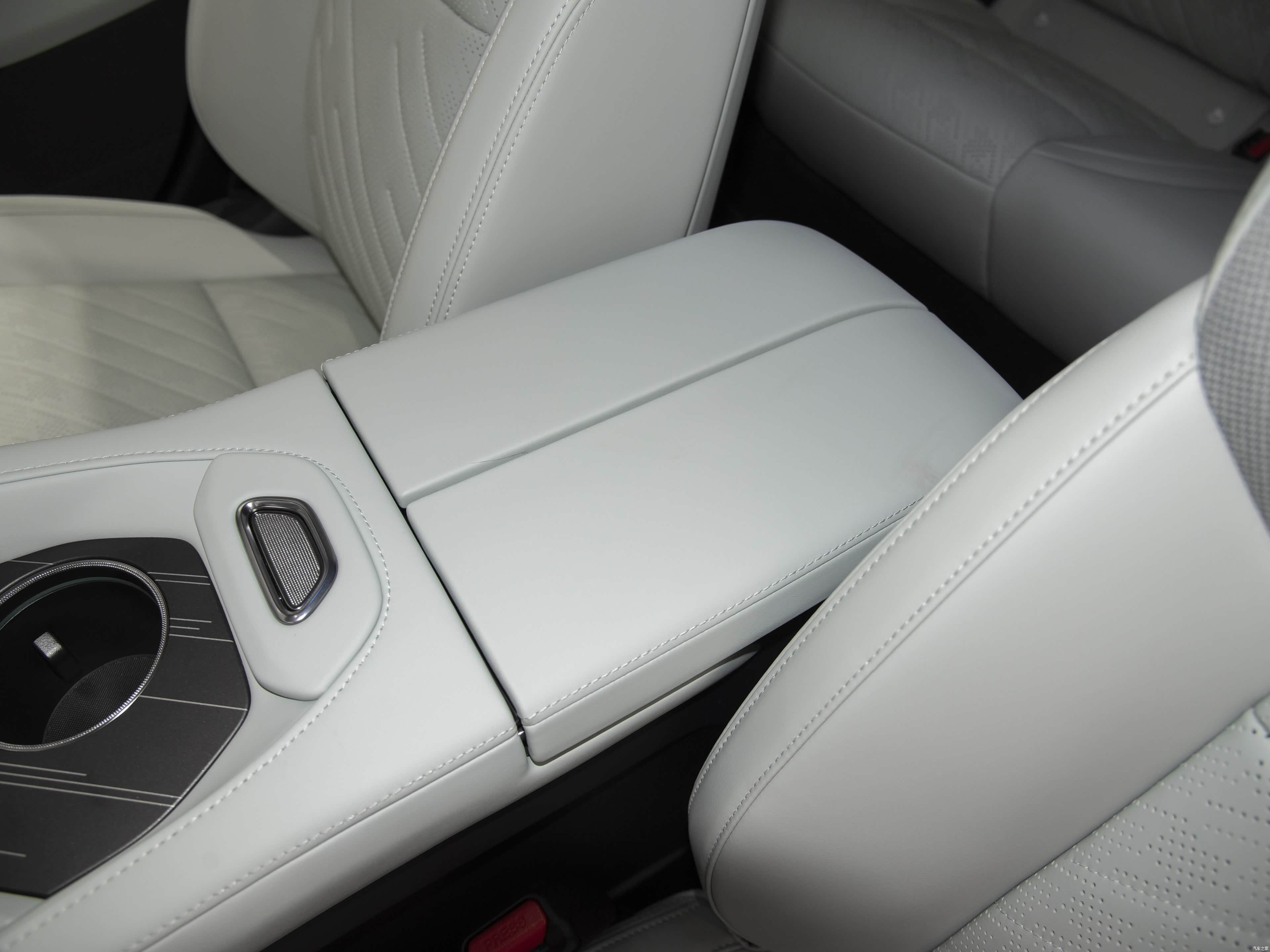 极氪001 2025款 YOU版 100kWh 四驱 极氪 116/219张图片大全_汽车座椅图库-汽车之家