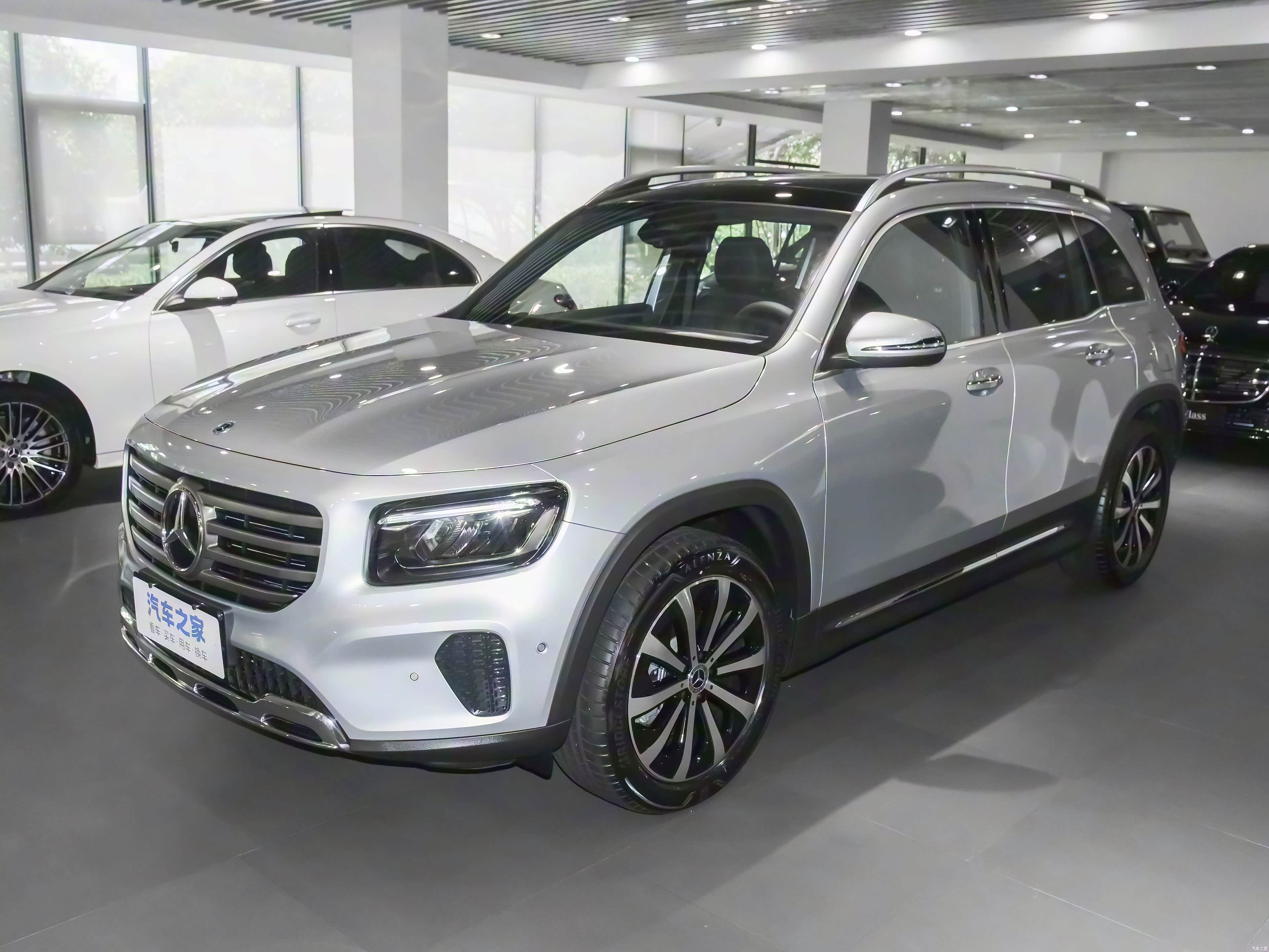 奔驰GLB 2024款 改款 GLB 220 时尚型 奔驰 1/7张图片大全_汽车外观图库_时空银-汽车之家