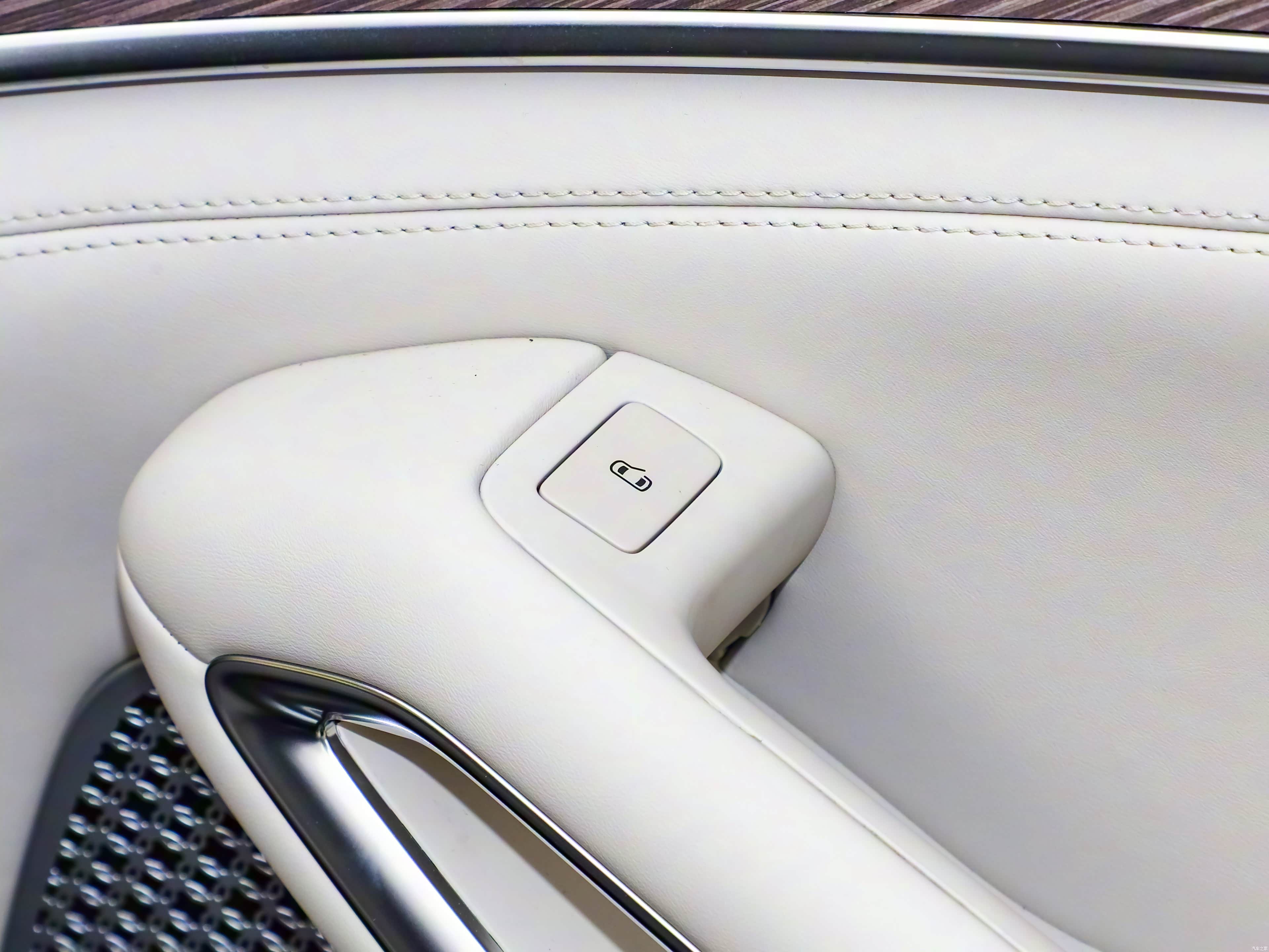 腾势N9 2025款 旗舰型 腾势 121/305张图片大全_汽车座椅图库-汽车之家