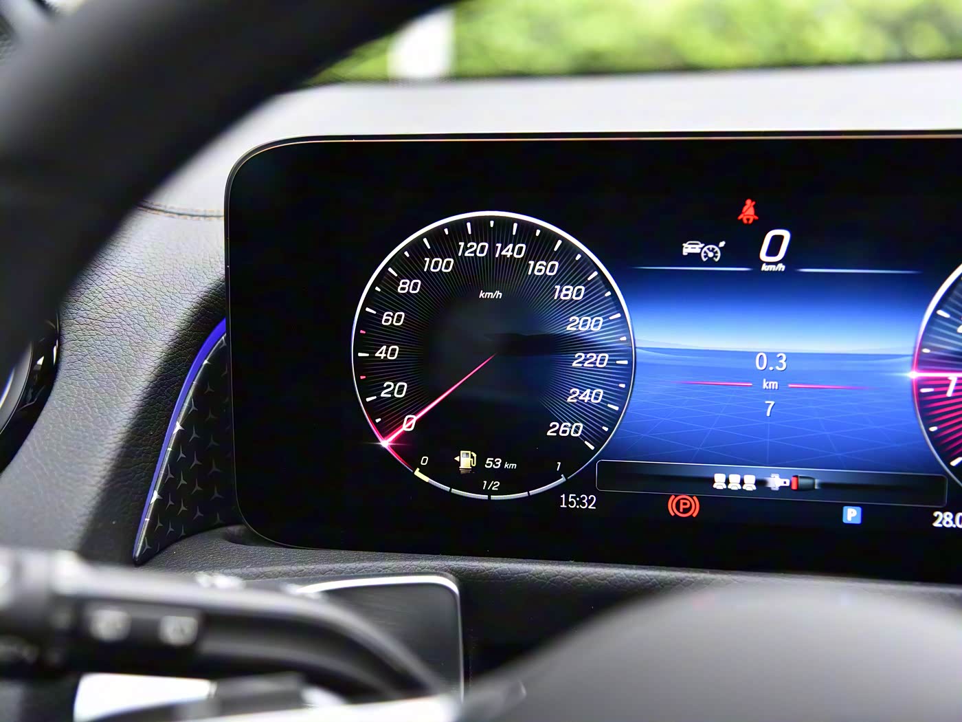 奔驰GLB 2025款 GLB 220 动感型 奔驰 37/85张图片大全_汽车中控图库-汽车之家