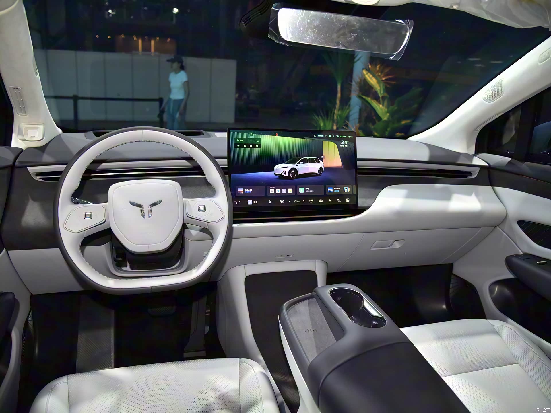 红旗E007 2025款 四驱高配版 红旗 5/31张图片大全_汽车中控图库-汽车之家