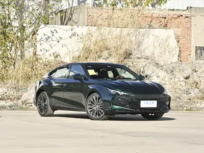 MG7 2025款 2.0T 405 AT奢享版 名爵 26/31张图片大全_汽车外观图库-汽车之家