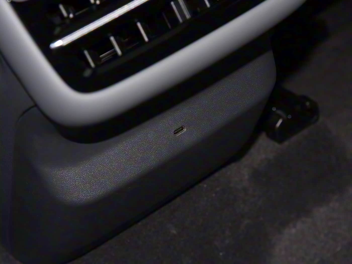 小鹏G7 2025款 602 长续航 Max 小鹏 125/150张图片大全_汽车座椅图库-汽车之家