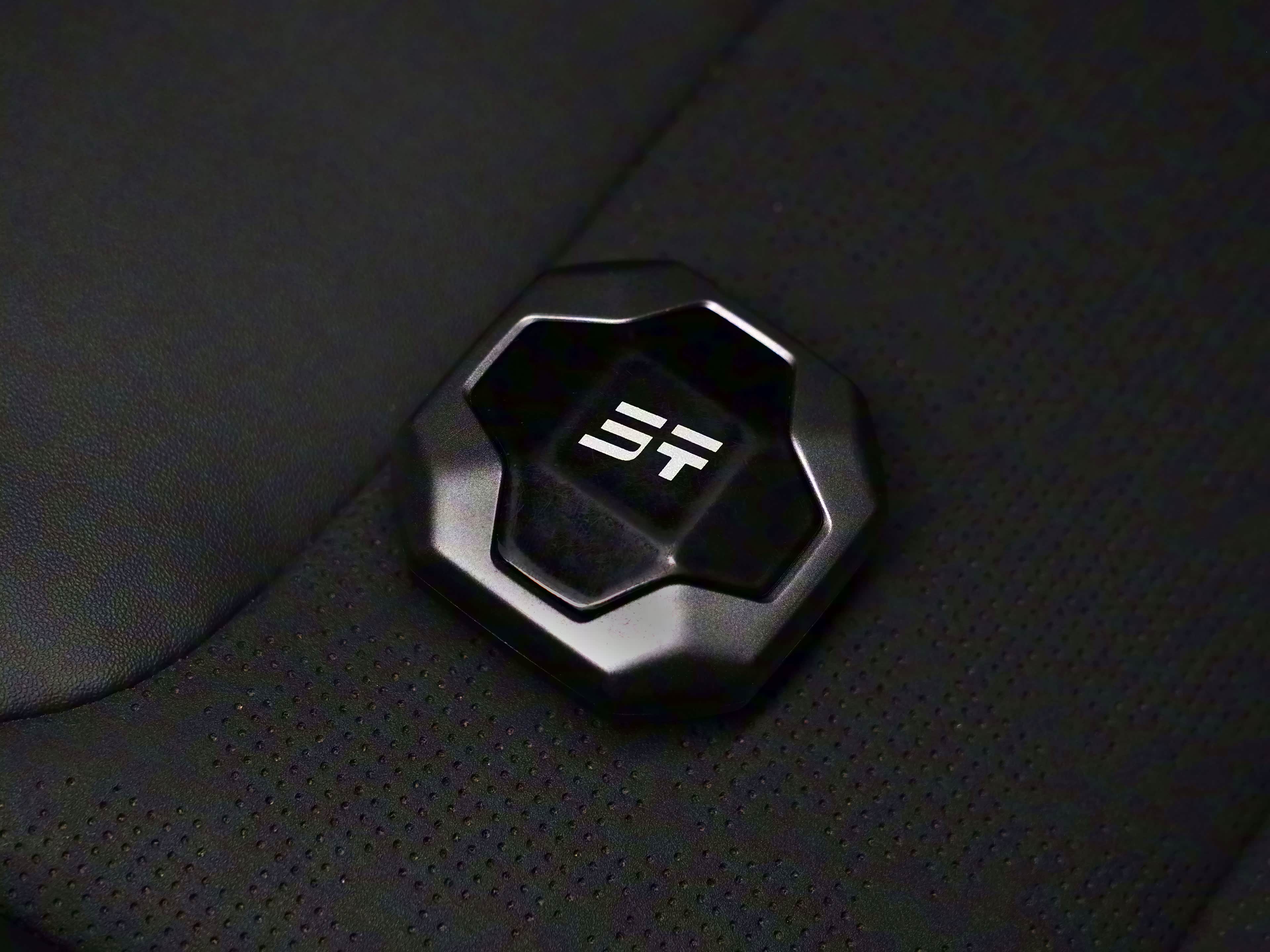 捷途旅行者 2023款 2.0T 四驱征服PRO 捷途 85/115张图片大全_汽车外观图库-汽车之家